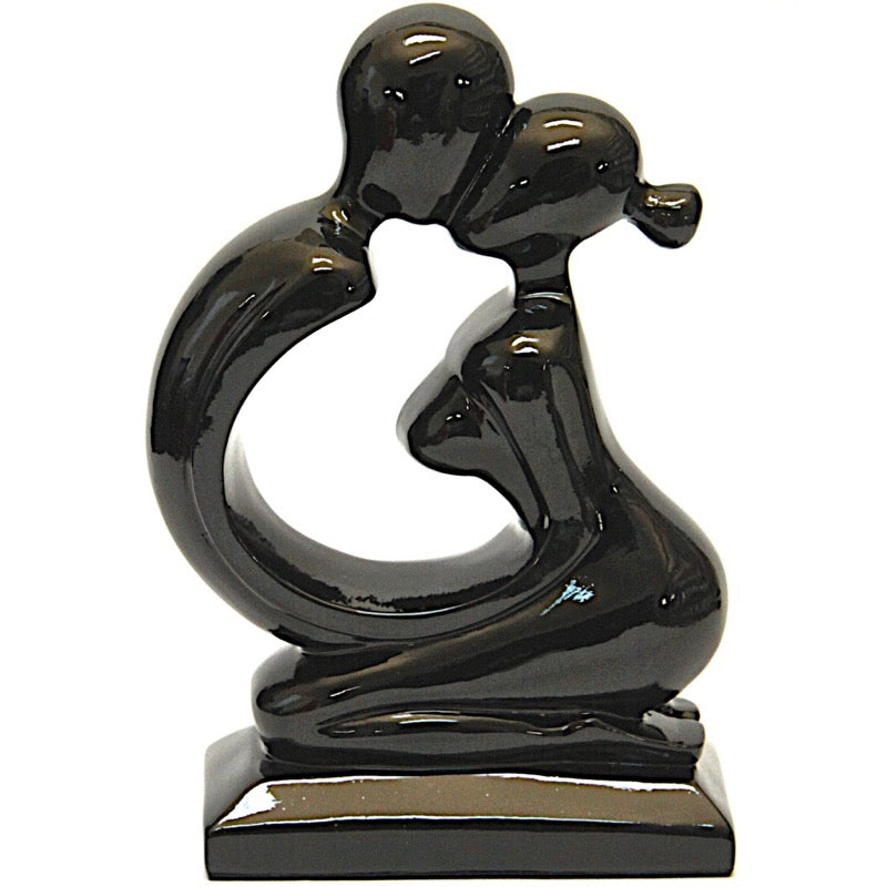 Statue Boy and Girl – The Pottery Boutique